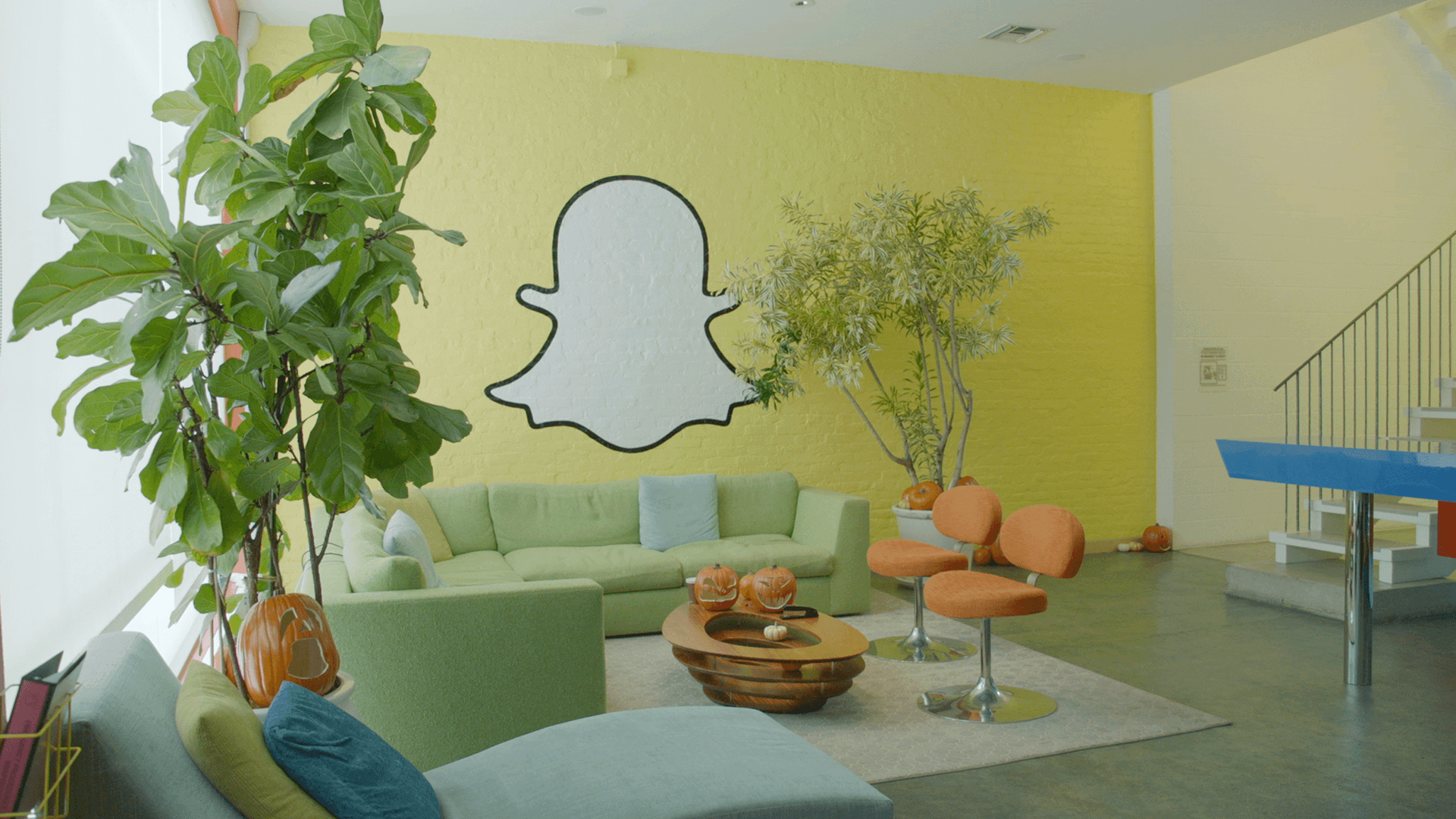 Snapchat will tell brands how many people saw their ads, then visited ...